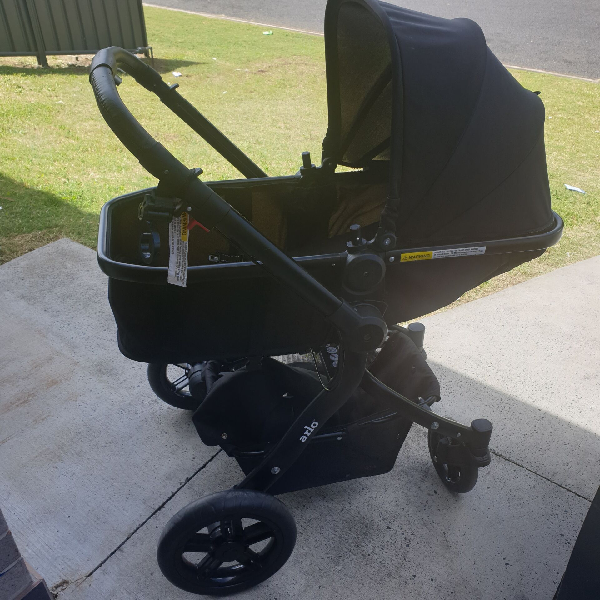 InfaSecure Arlo Stroller Reviews, Pram Opinions - Tell Me Baby